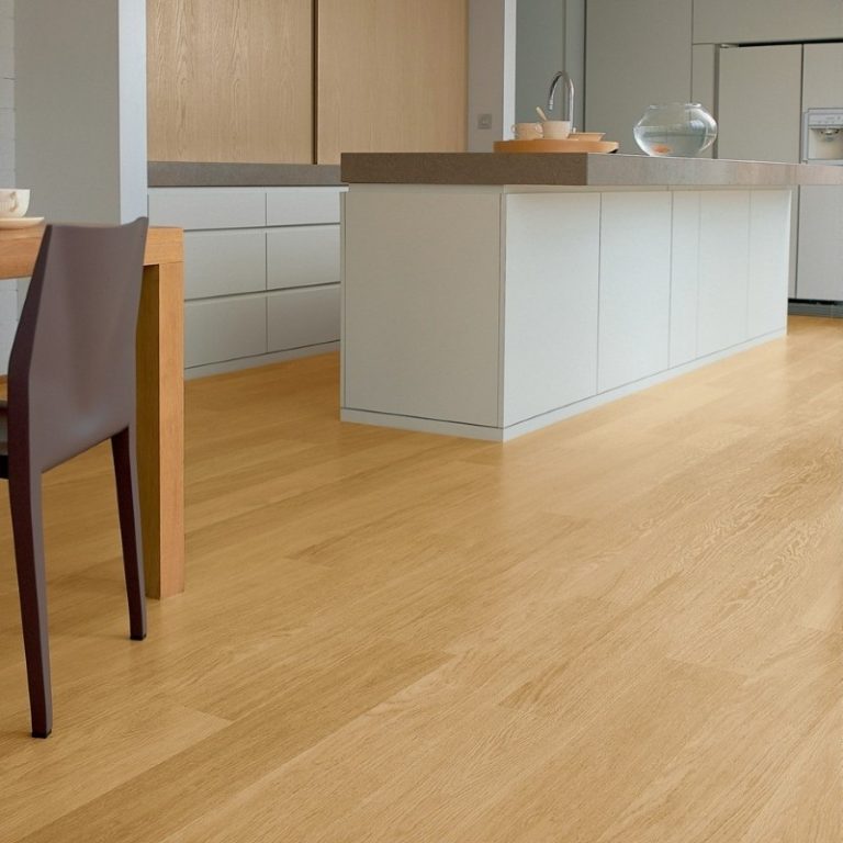 Quick-Step Eligna Collection - Natural Varnished Oak